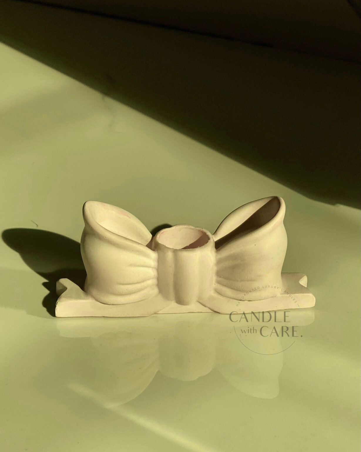 Candle With Care – Minimal Decorative Candles